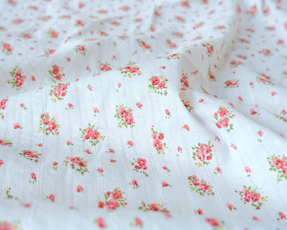Vintage Red Roses - Cotton Dimity Lawn | Lyrical Fabrics